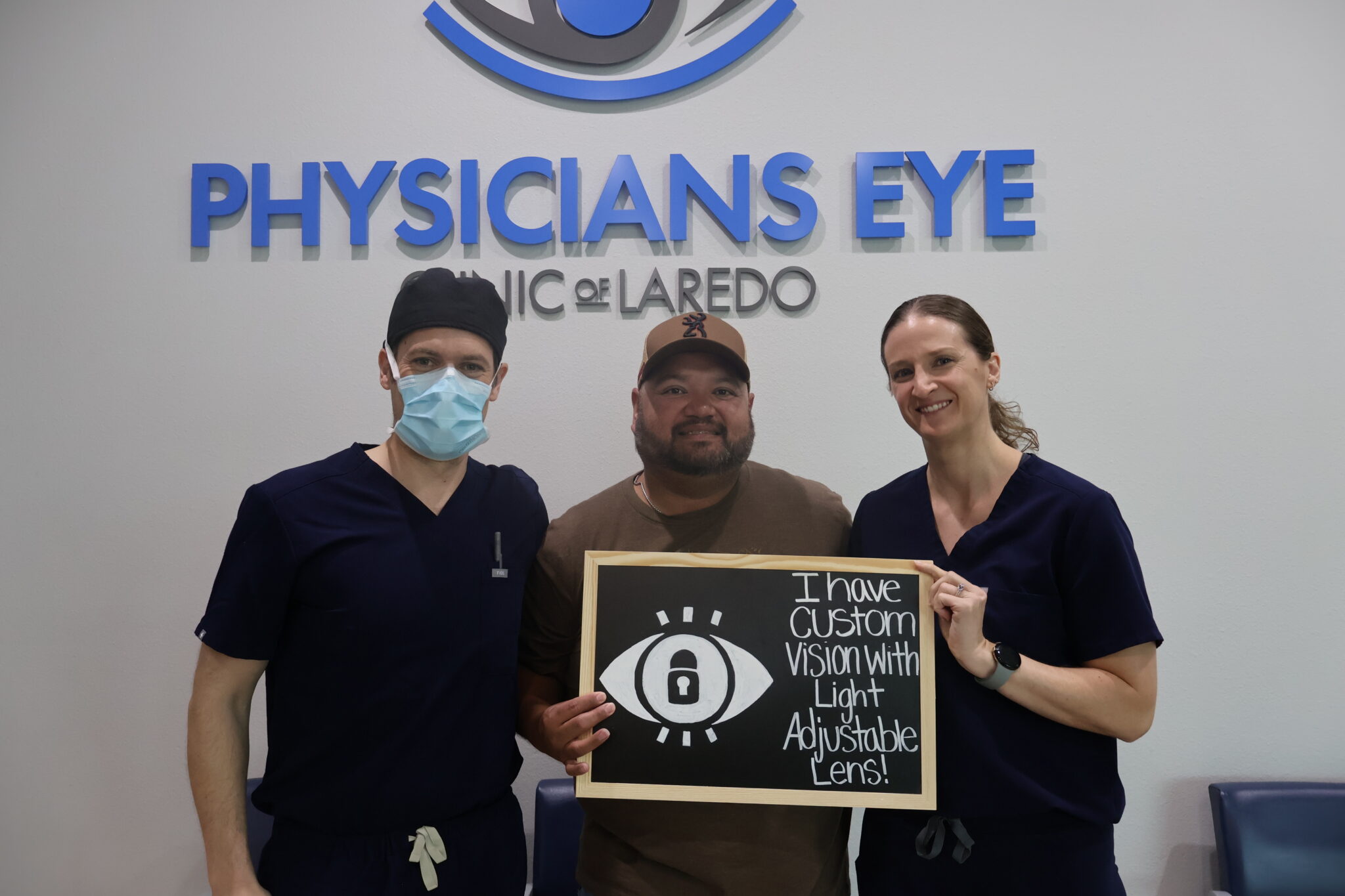 Dr. Stephen A. McNutt | Cataract Surgery Laredo | Ophthalmologist